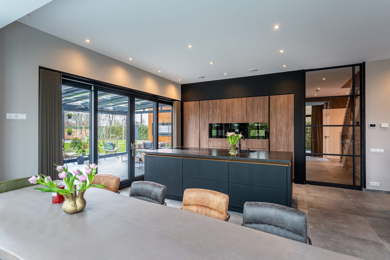 De moderne interpretatie van een klassieke notariswoning - 1:1 Architectuur